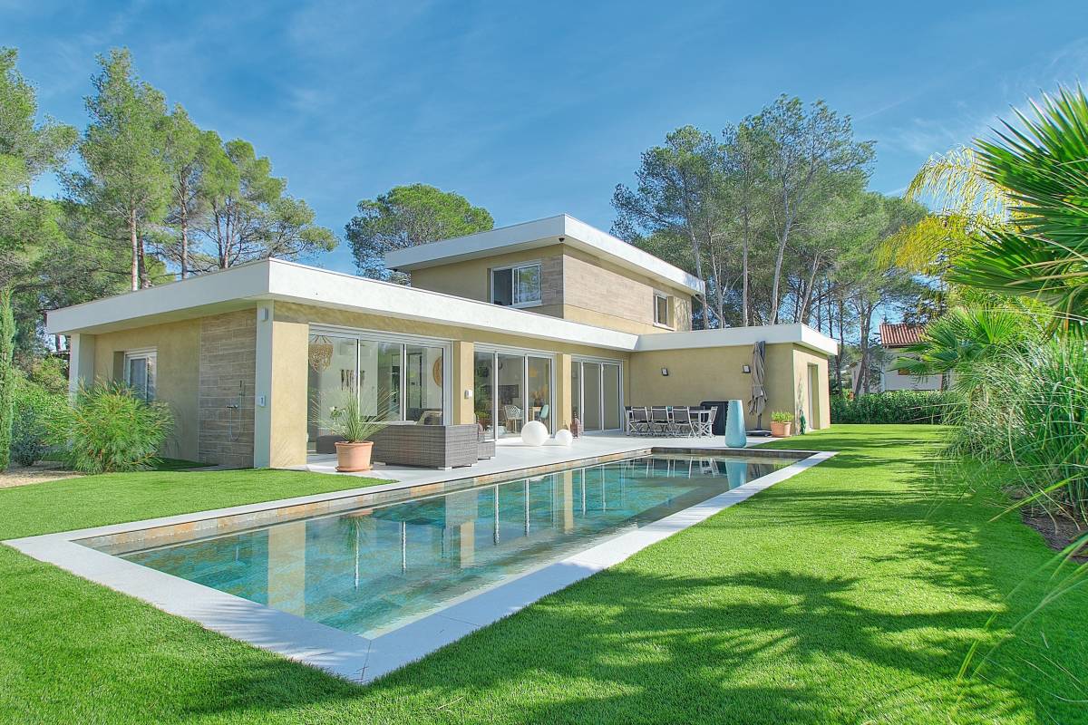 Maison, luxe et prestige, à vendre Saint-Raphaël - 5 pièces 185m² - 2711381