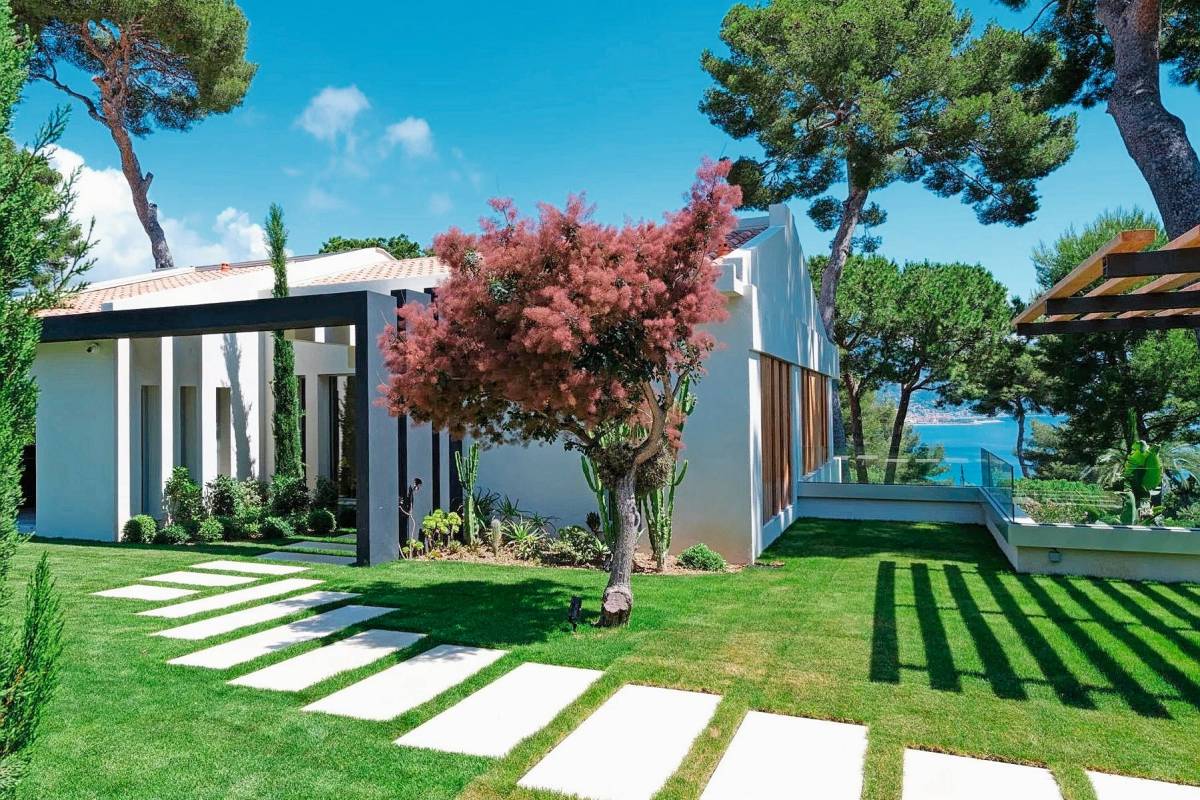 House, luxury and prestige, for sale Roquebrune-Cap-Martin - 5 main ...