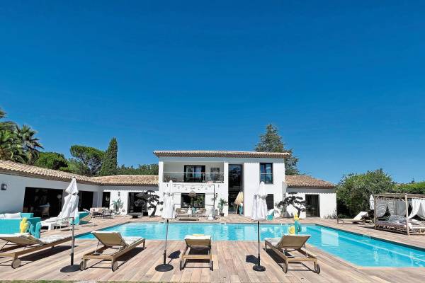 Villas et Maisons à vendre à Saint-Tropez 83990 - Achat de Villa et Maison à Saint-Tropez