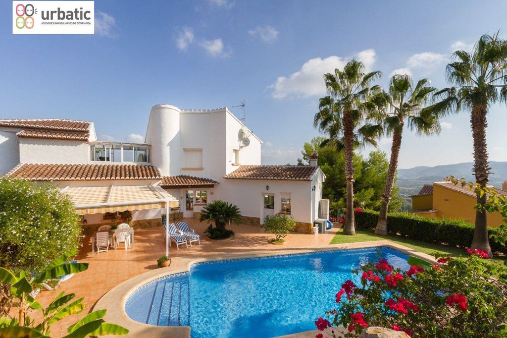 House, luxury and prestige, for sale Ador - 5 main rooms 350m² - 3081670